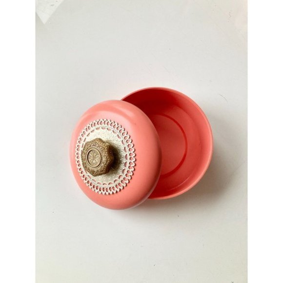 Avon | Accents | Vintage Avon Pink Plastic Beauty Dust Container | Poshmark